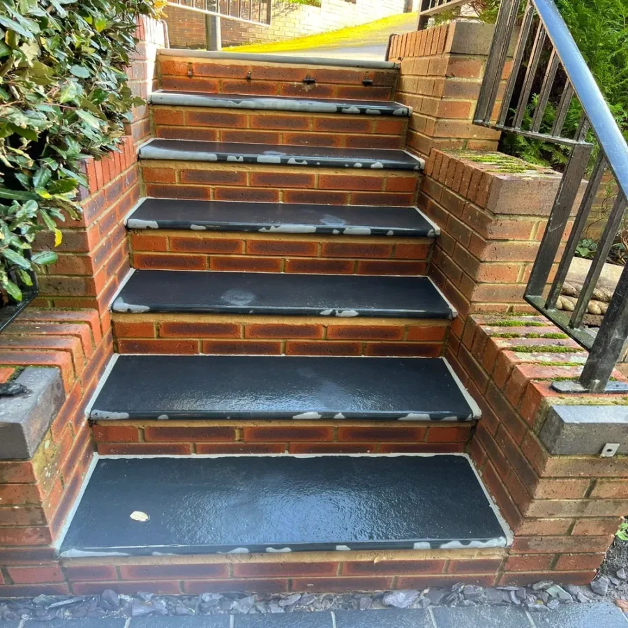 Black Limestone Bullnose Edging 900x350x 35mm Sample | Natural Paving